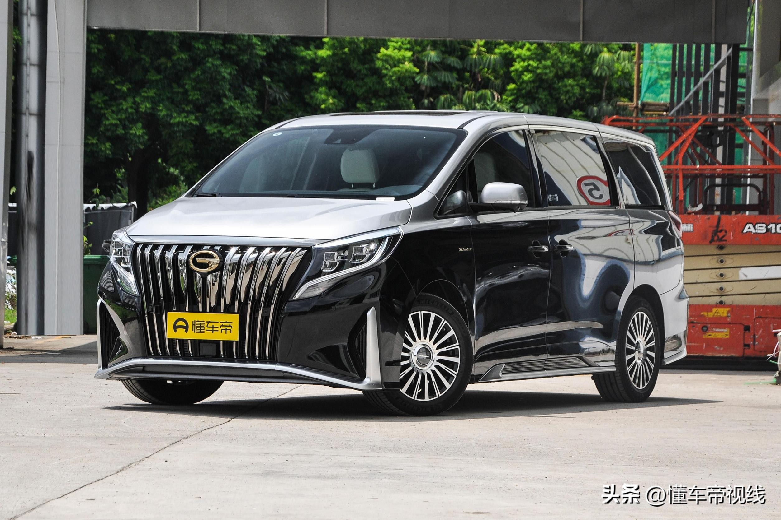 10月MPV榜：GL8、賽那穩居前兩名，騰勢D9三萬訂單哪去了？ - 資訊咖