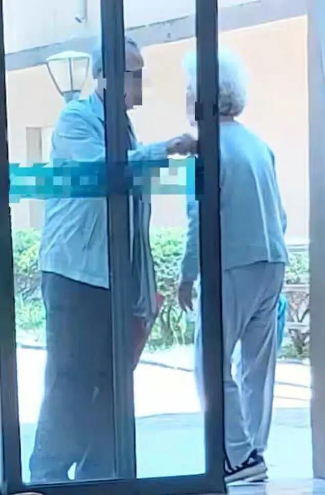 Walk around in a nursing home and have strong doubts about life! - iNEWS