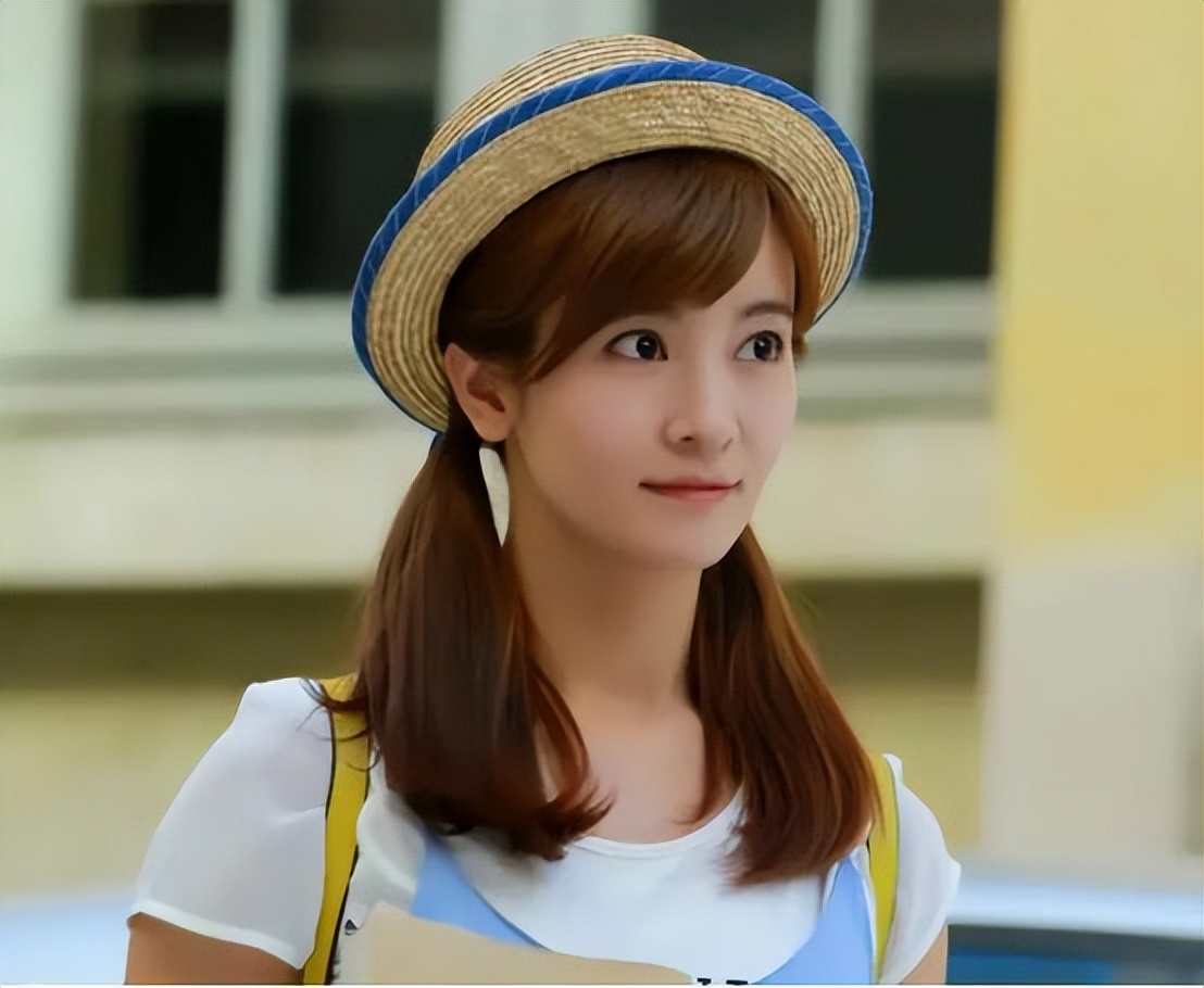 When she was popular, Zhao Liying and Yang Zi all assisted her, but now ...