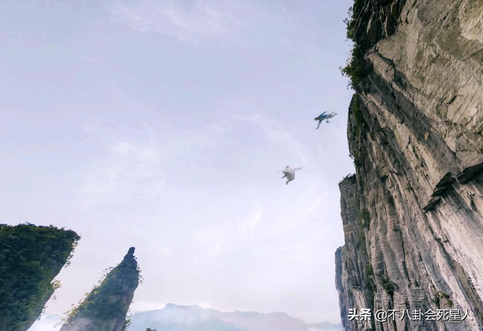 Riding off the cliff, anti-physical manipulation, turning around to be ...