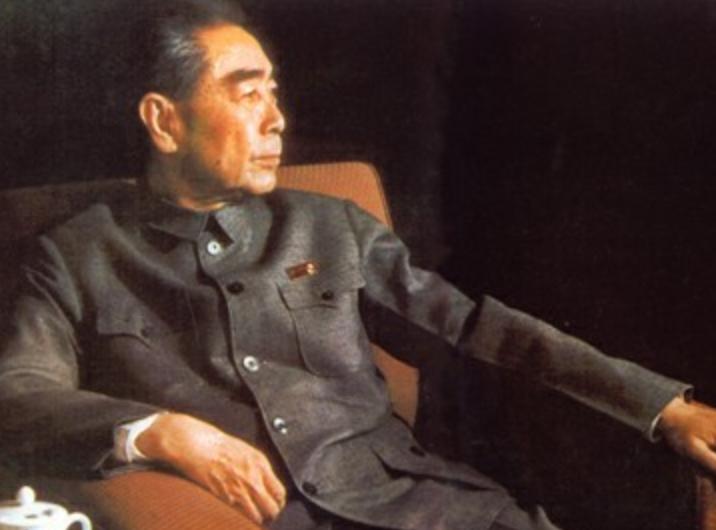 After the founding of the People's Republic of China, Premier Zhou met with Dong Zhujun's mother ...