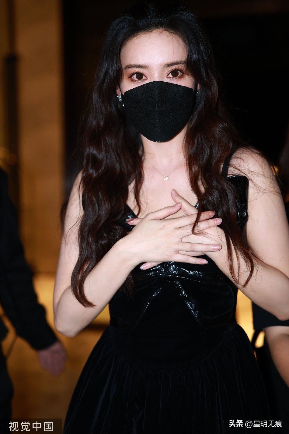 Meng Ziyi's "Signal of Heart 5" after get off work, Reuters wears a ...