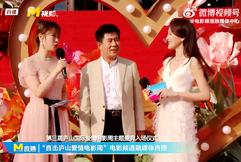 The two became famous because of their first love, Zhang Yu is still ...