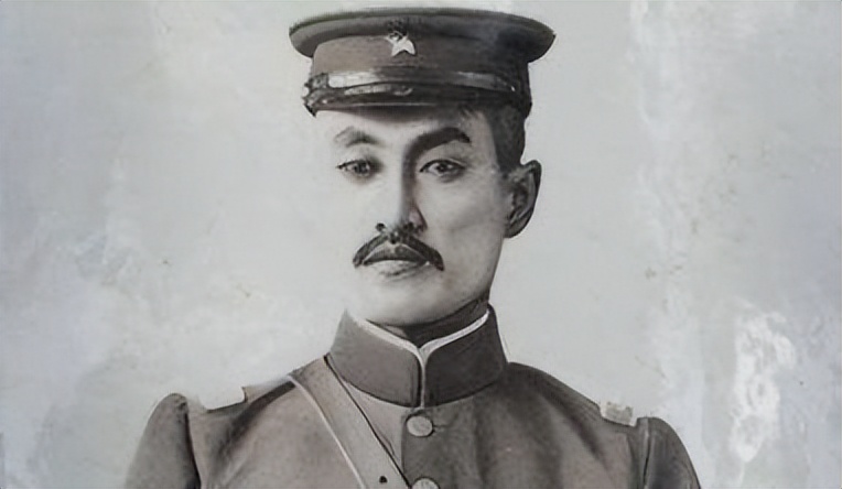 Guo Songling held an army of 70,000 people against Zhang Zuolin, the ...