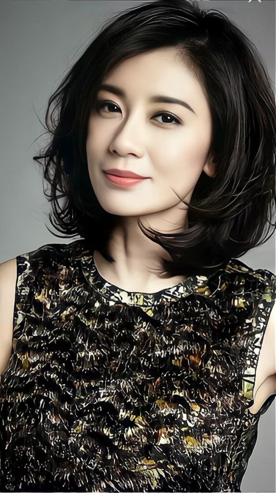 Alyssa Chia posted the latest look of Sister Lang - there is a self ...