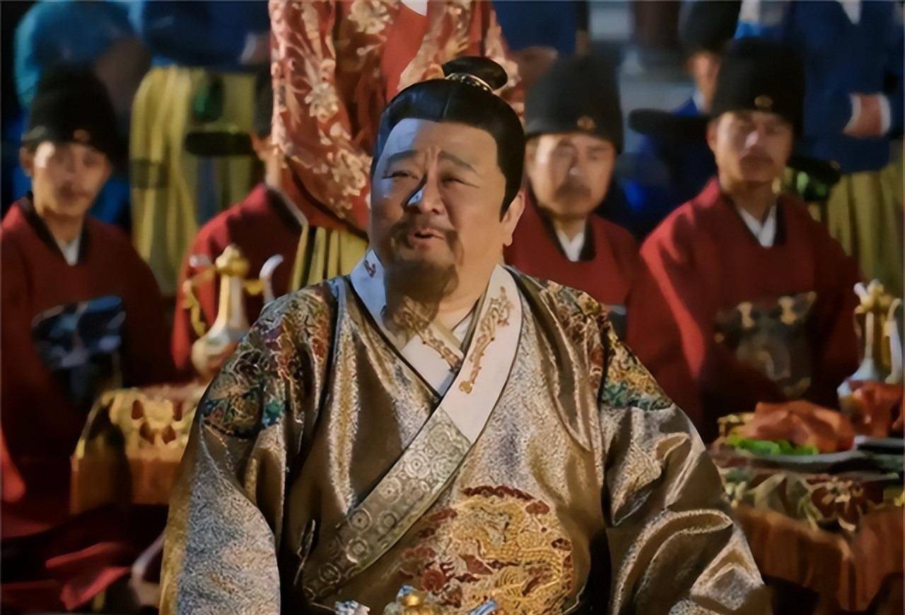Zhu Gaochi is a famous fat emperor. He has only been in power for 10 ...