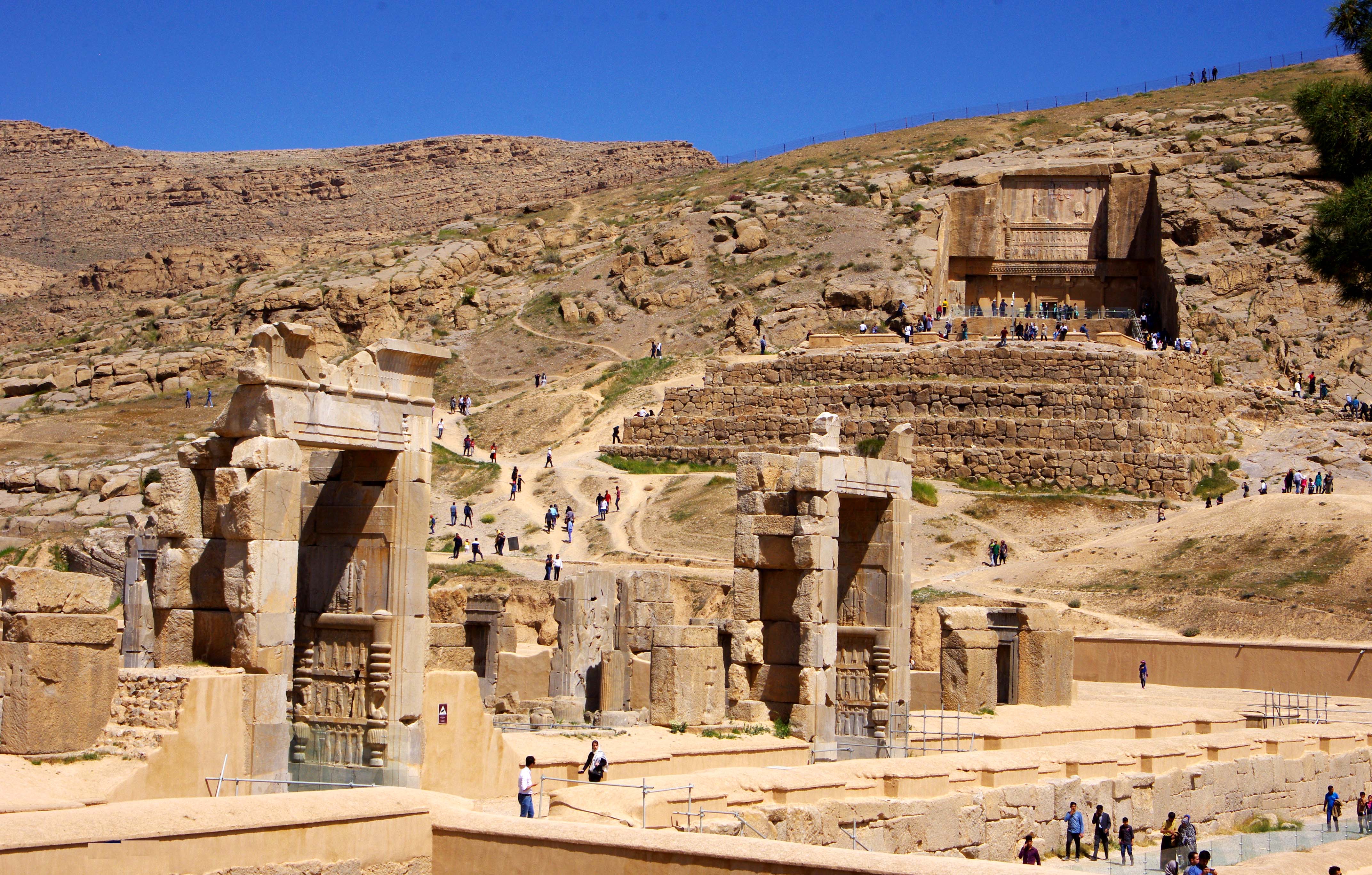 The historical code behind the gorgeous palace: how the court culture ...