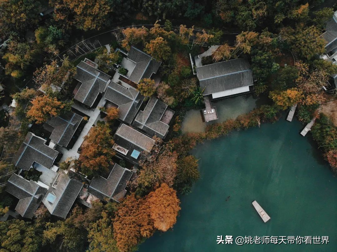 Only by boating can you reach the secret landscape of the Fuchun River ...