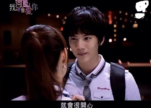 The 34-year-old male star officially announced his divorce, his wife wrote late at night to end ...