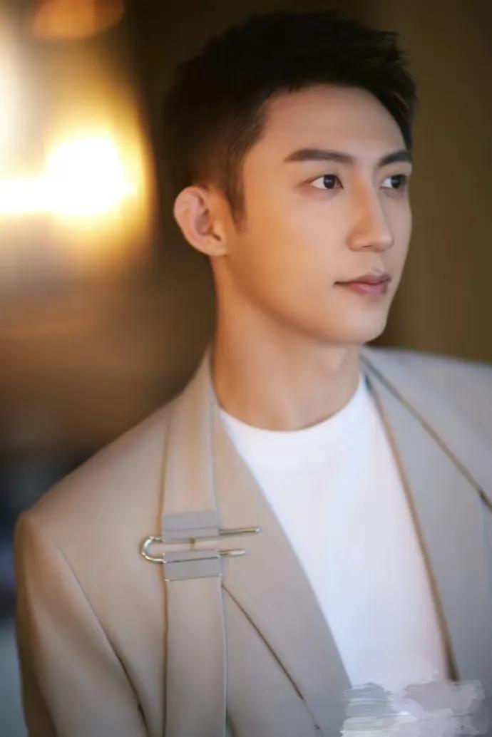 The "Internet Series" of Huang Jingyu and Wang Yuxin ushered in the finale. The posting time is ...