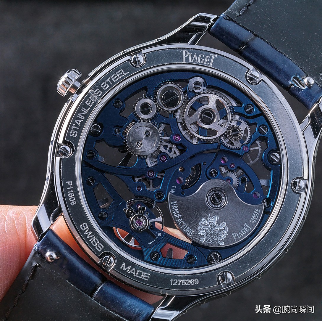 Piaget Polo Blue Cutout Review - iNEWS