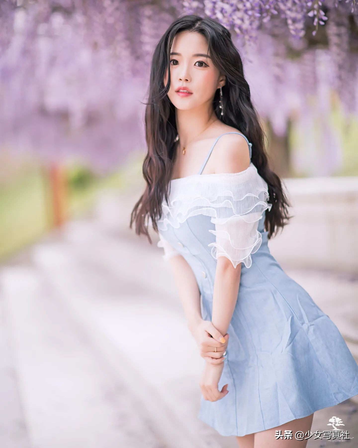 With face and figure, Korean beauty model Hong Ji-eun - iNEWS