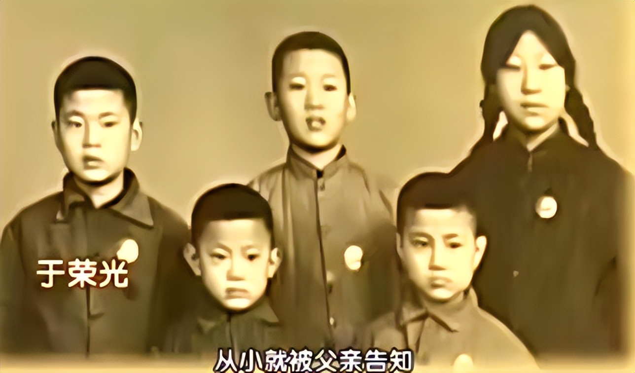 Yu Rongguang: He was pure and clean all his life. He married his first ...