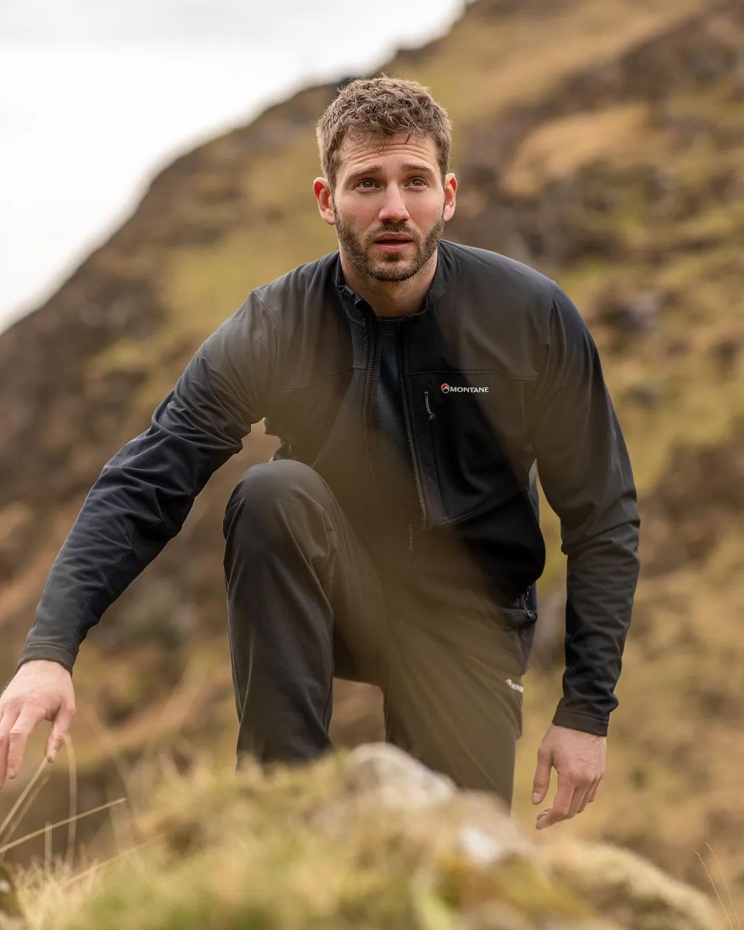 British actor Alexander Lincoln officially comes out as gay - iNEWS