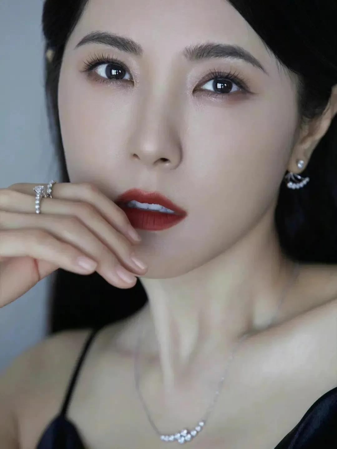 Actor Zeng Li, who has played the most beautiful Mei Chaofeng - iMedia