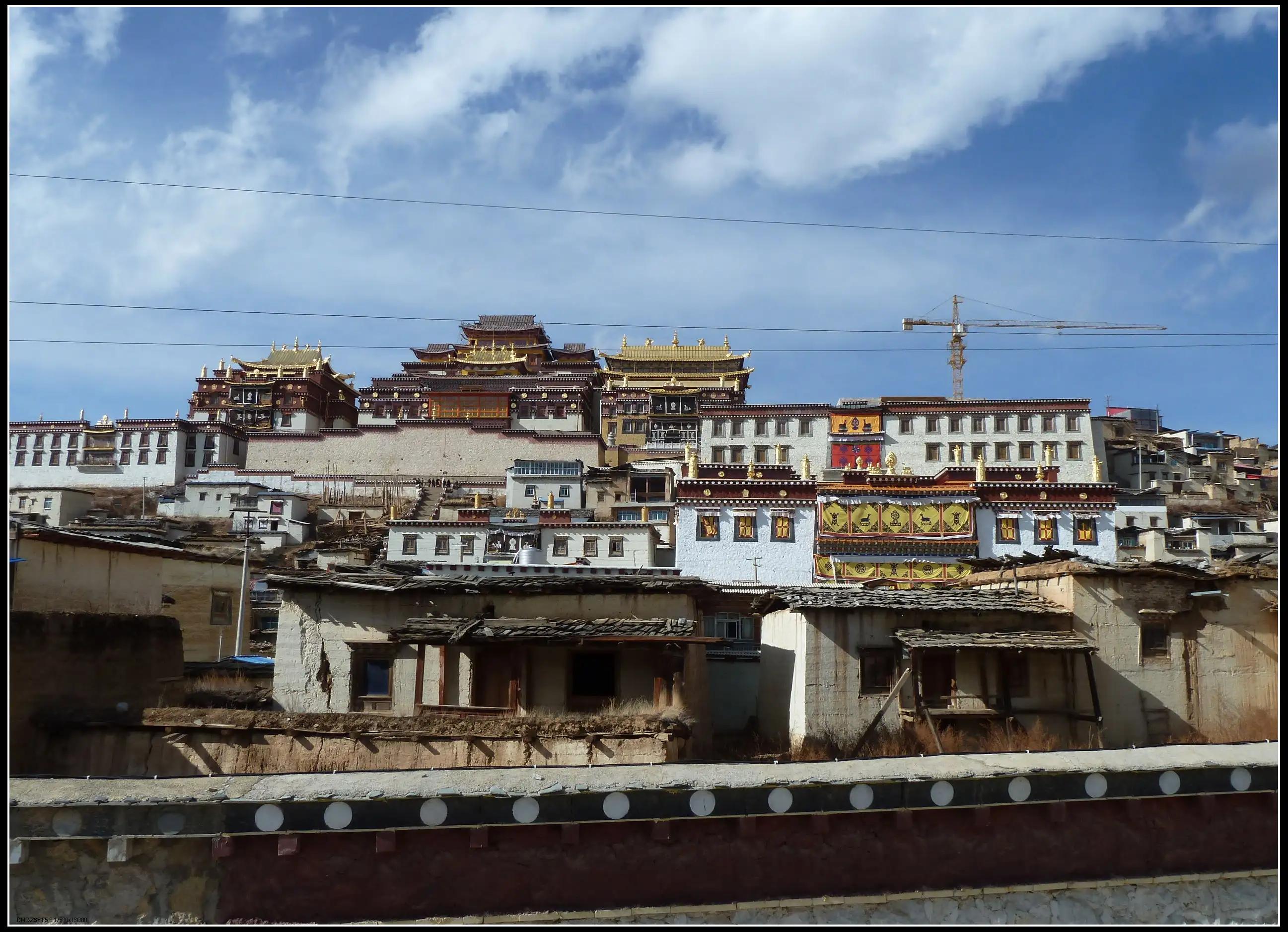 Sacred Shangri-La No. 2 - Visit Songzanlin Monastery - iNEWS