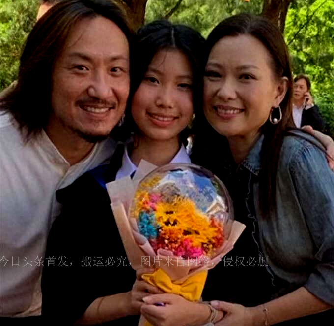 Congratulations to Ronald Cheng's daughter for graduating from a ...