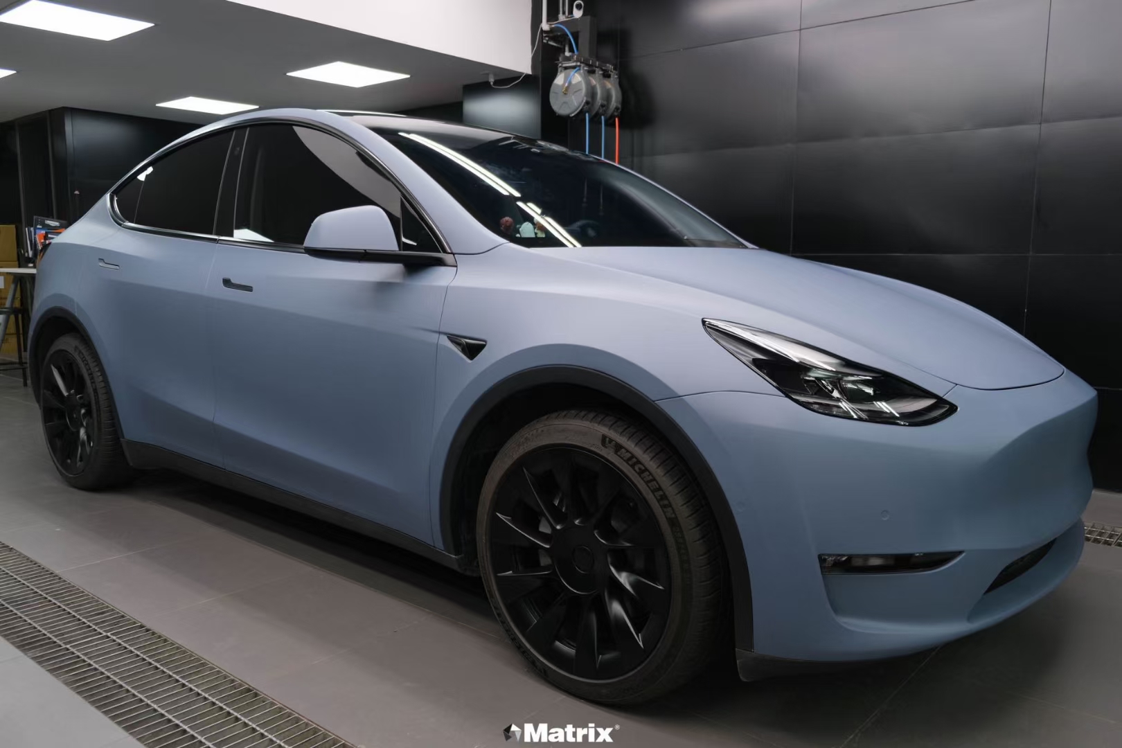 Tesla MODEL3 Diffuse Color Changing Film Gradient Bright Surface Silver ...