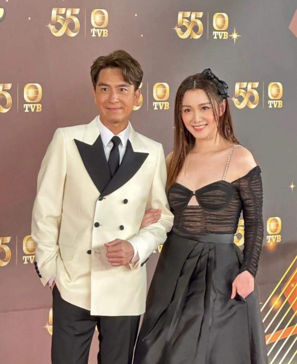 Tang Luowen and her girlfriends and friends went to Japan to travel and ...