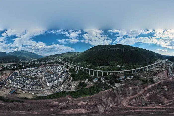 [Looking back for 40 years to welcome the state celebration] Badong ...