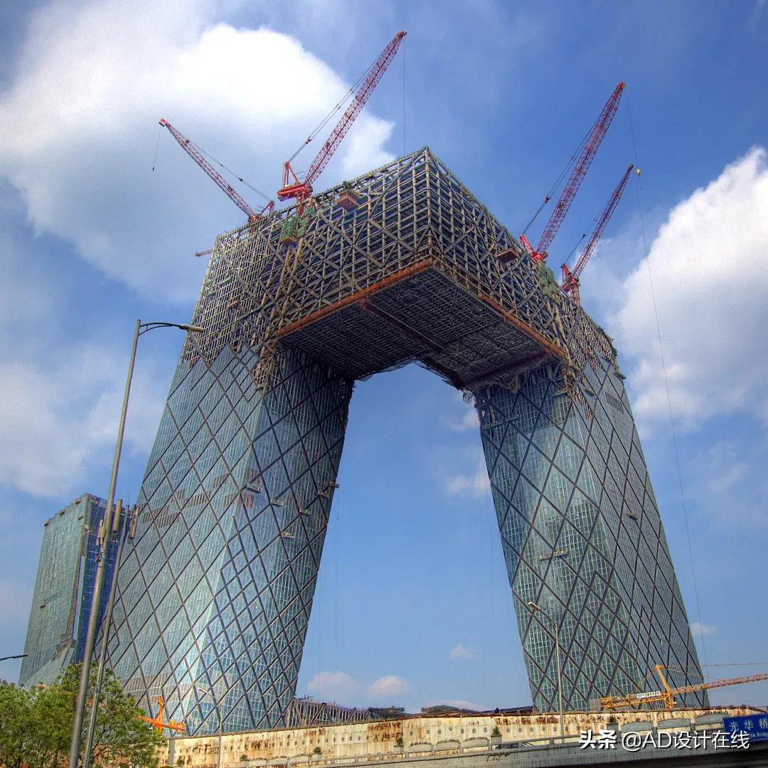 The dreamer behind the architect's dream, from the first phase of ...