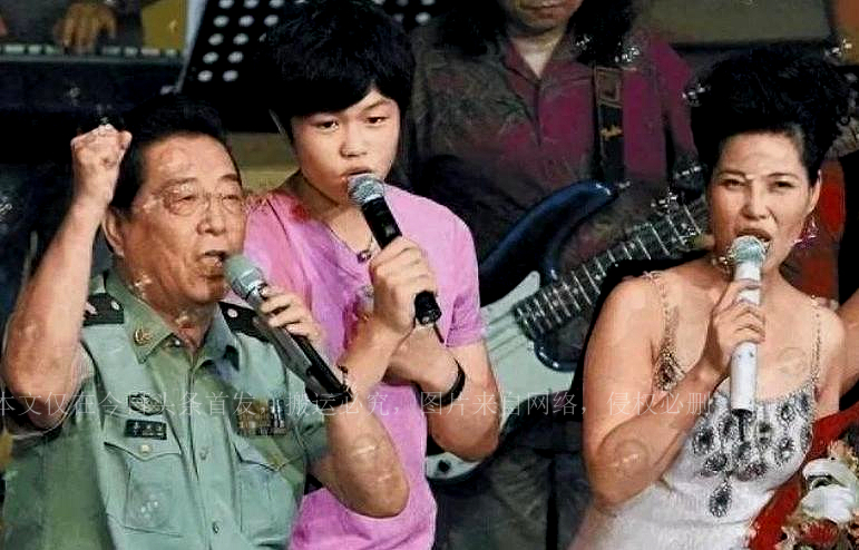 84-year-old Li Shuangjiang is engaged in business acting, transferring ...