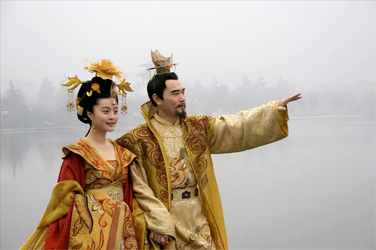 The first thing Li Longji did when he became emperor, why did he give ...