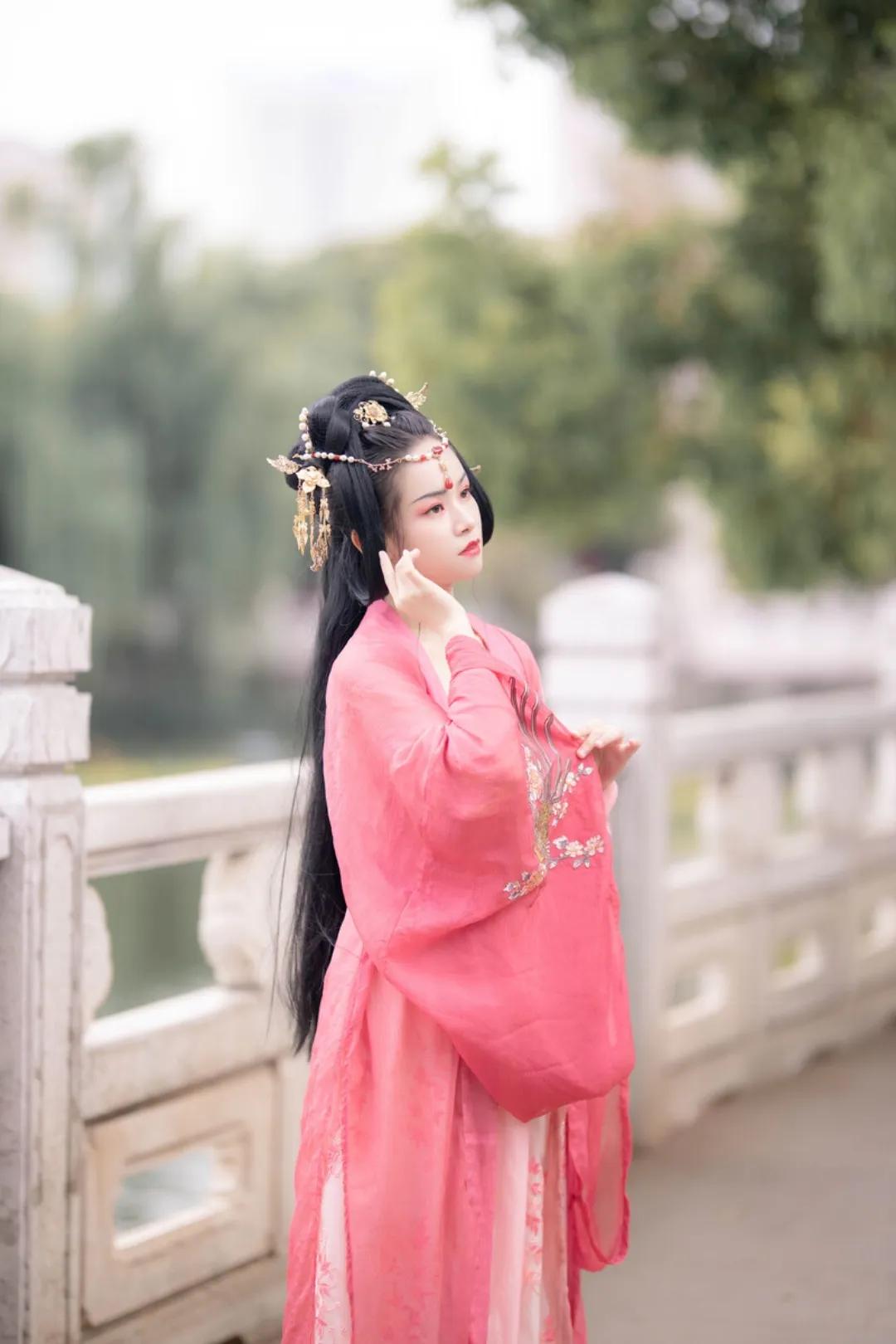 As soon as the golden wind and jade dew meet, they will win but there ...