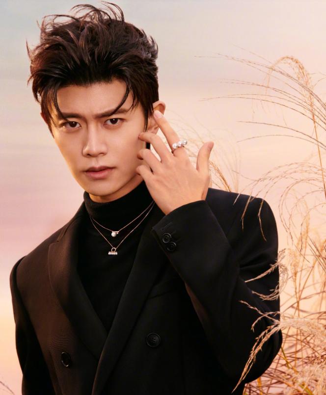 Ren Jialun posted a call for [33], the singer "Ren" went online, thanks ...