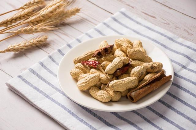 Research claims that peanuts can speed up the spread of cancer cells ...