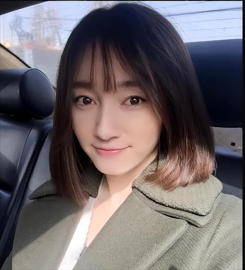 One year after "retiring from the Internet", looking at Deng Lun's current "dilemma", it turns ...