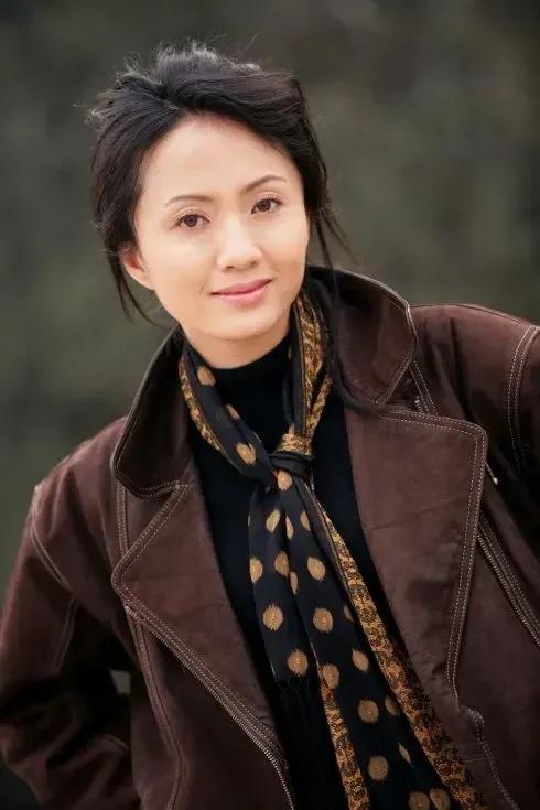 Elegant and generous, virtuous and kind Lu Ling wallpaper - iNEWS