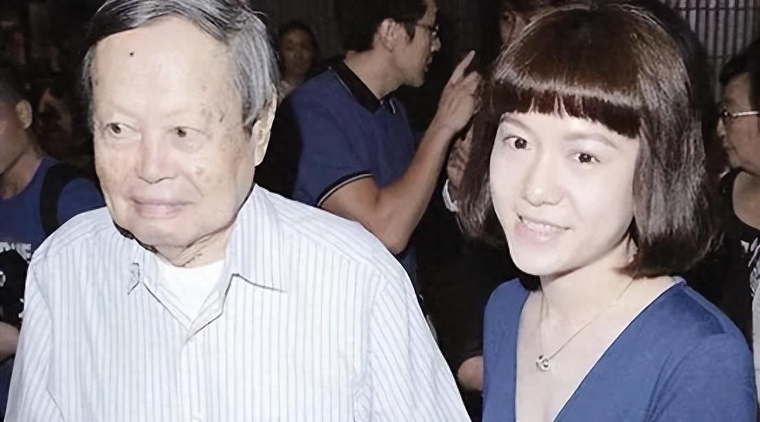 Yang Zhenning, the winner in life, "cannot help himself" in his later ...