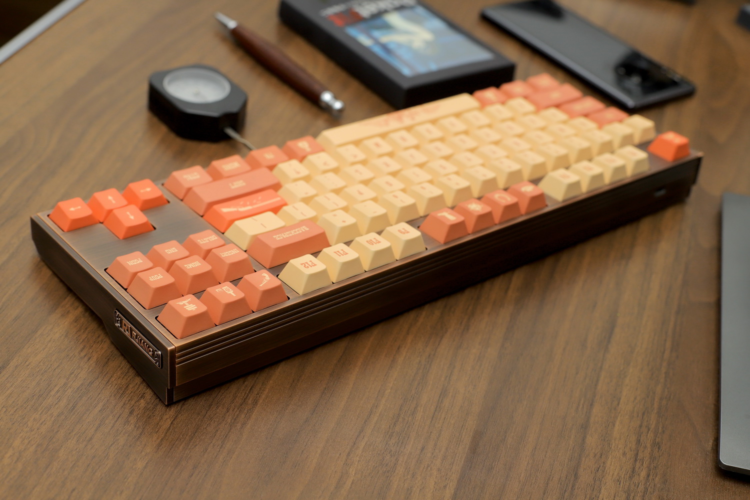 Westworld is so beautiful, get a cowboy keyboard and wait for the ...