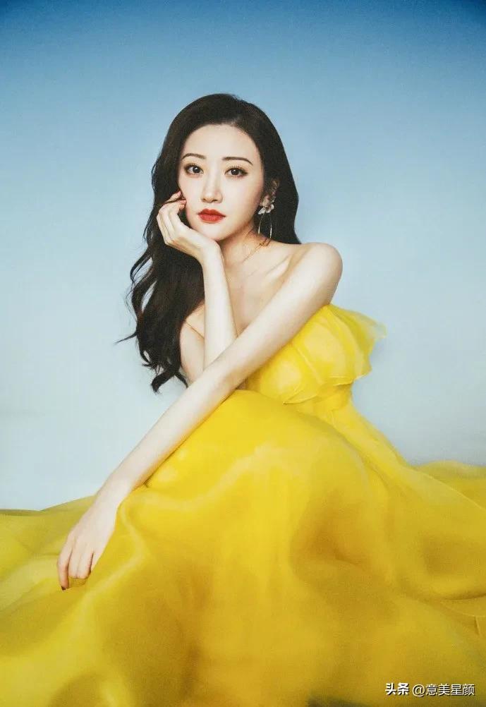 Twenty actresses wear yellow dresses, who is the most beautiful - iNEWS