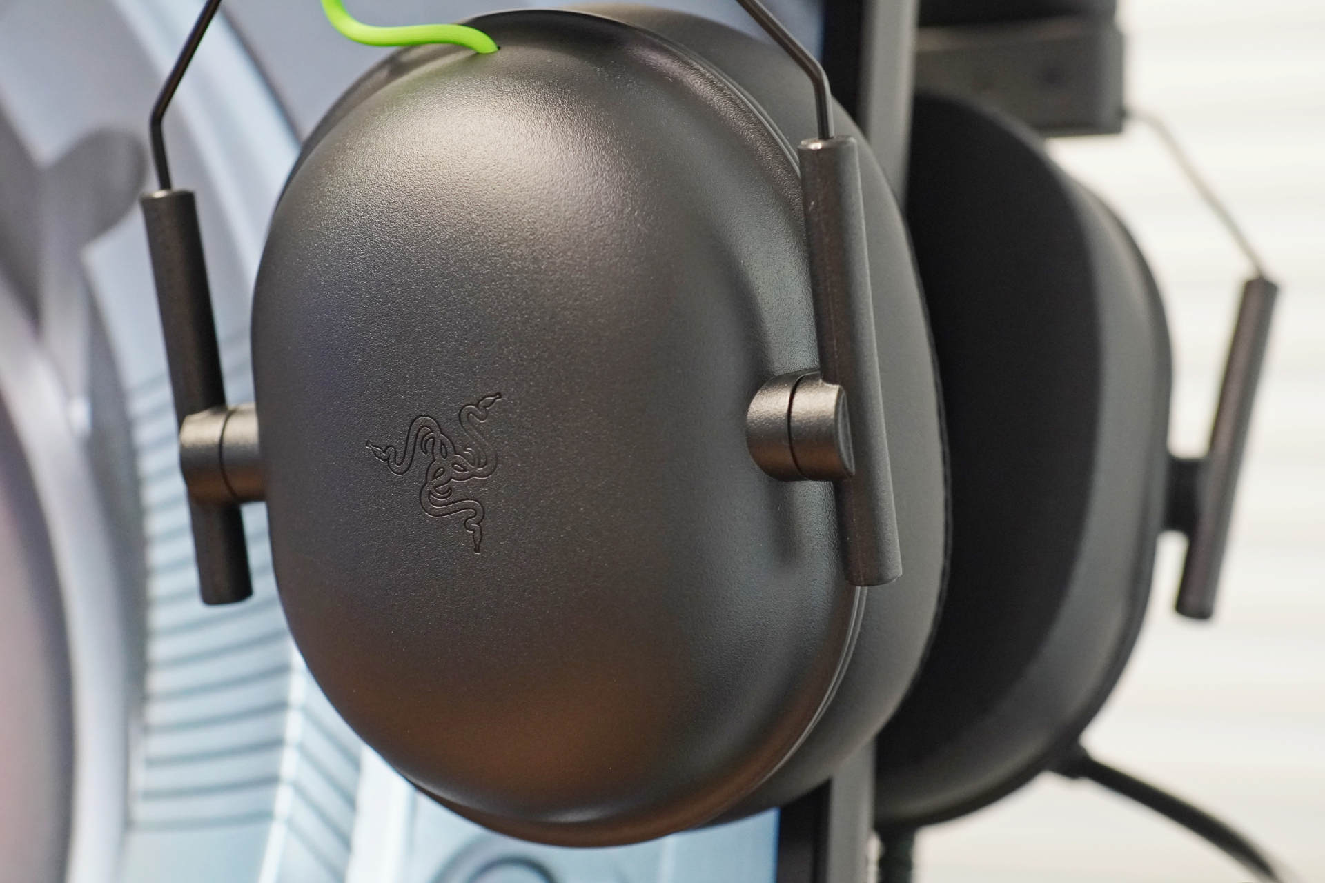 Professional gaming headset, Razer Whirlwind Black Shark V2 X USB ...