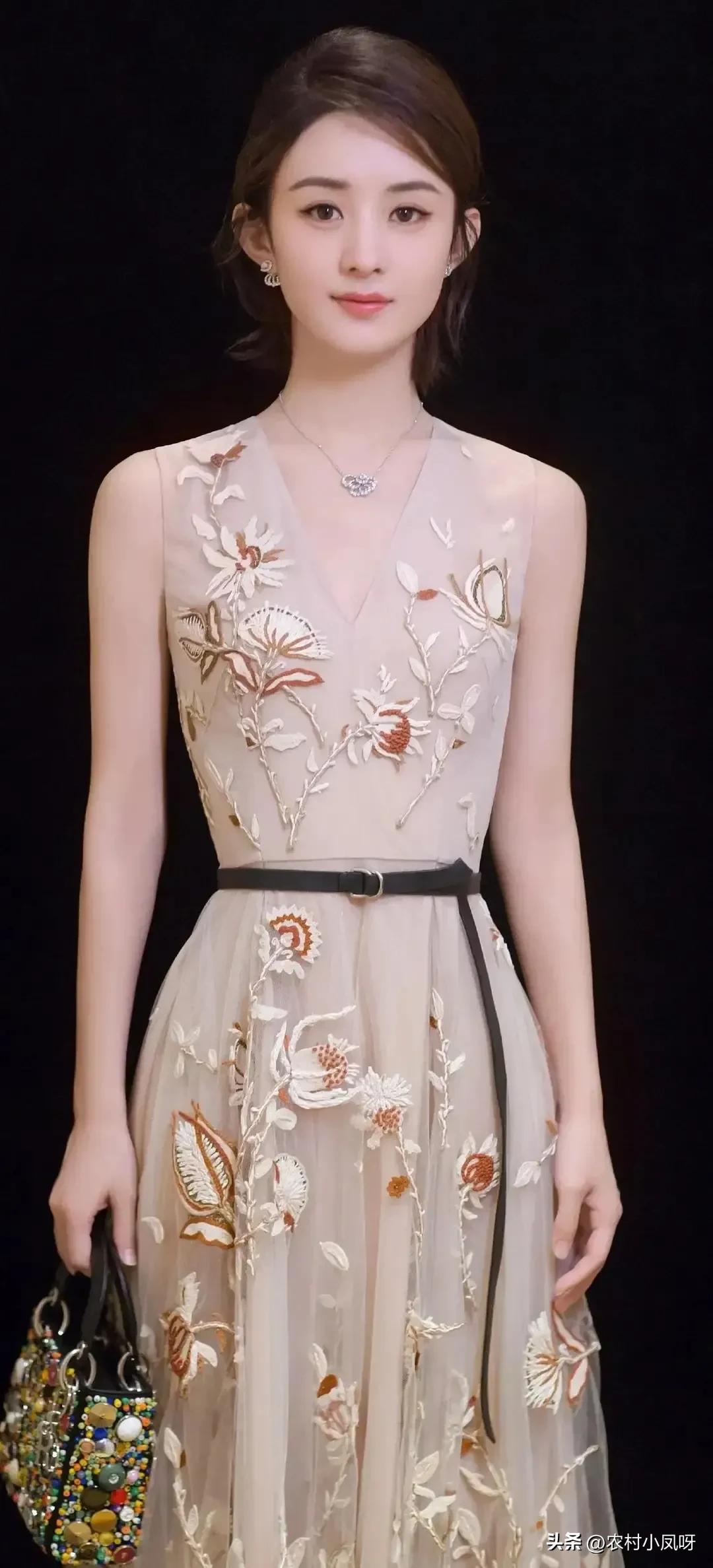 Share pictures - temperament goddess Zhao Liying - iNEWS