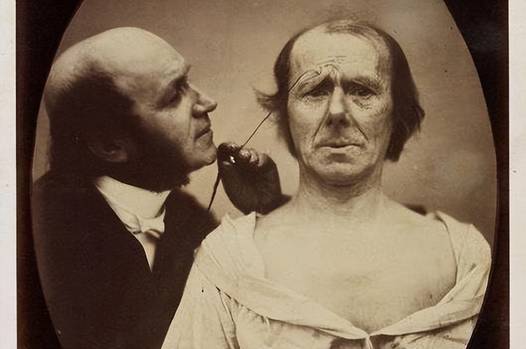 Old photo of Darwin's last experiment - iNEWS