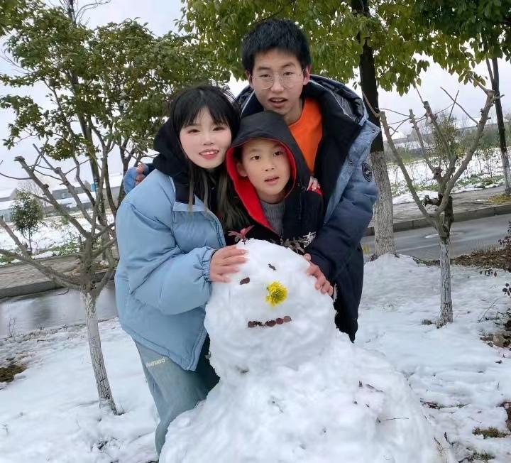 "Finally revealed", Sun Zhuo's father will start the first "live ...