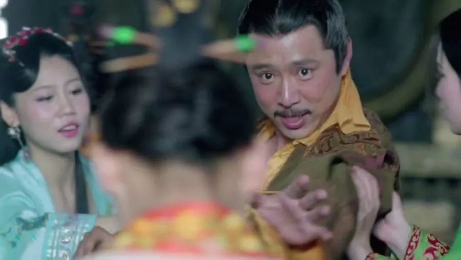 "Infatuated man" Gao Xin, born in a famous noble family, married Yunnan ...