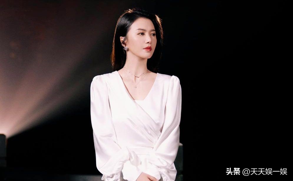 CCTV Mid-Autumn Festival Gala: Tong Yao and Jin Chen are stunning, Zhou Shen and Hawick Lau are ...