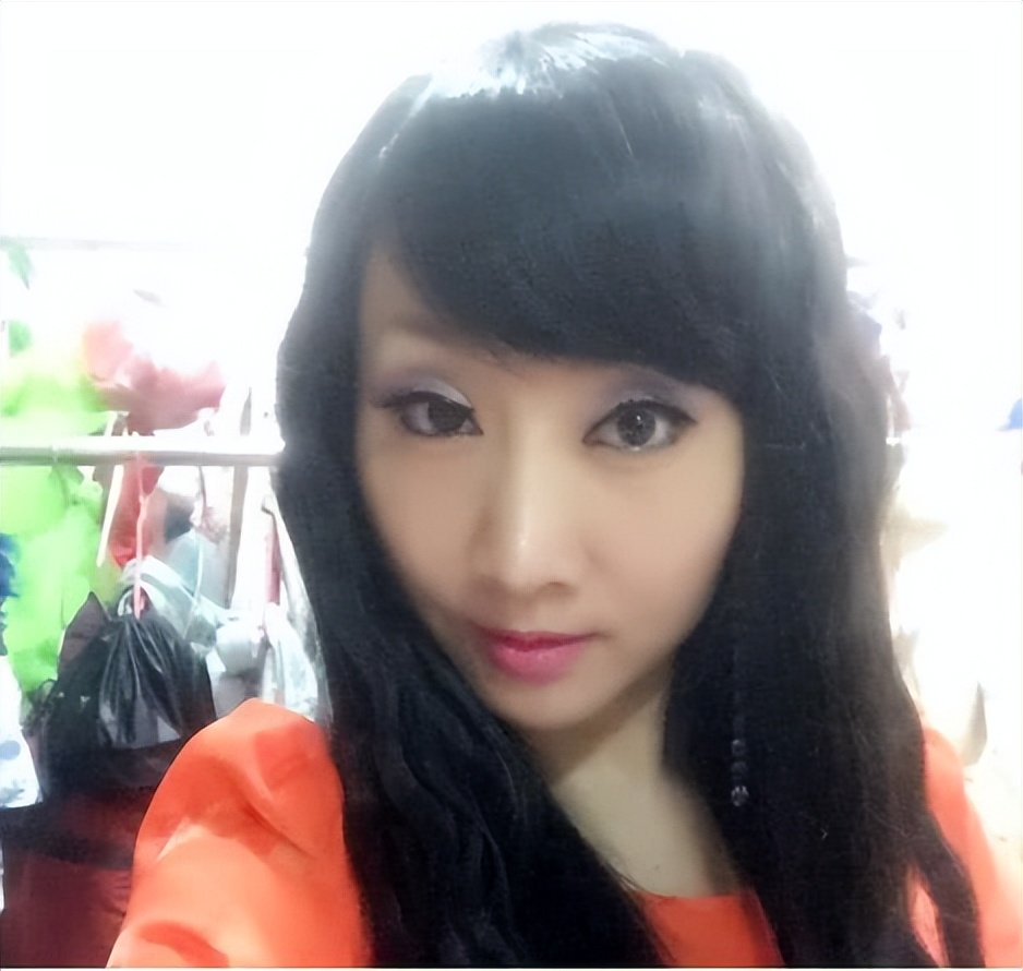 Grassroots singer Yunfei: Divorced his wife after becoming famous, now ...