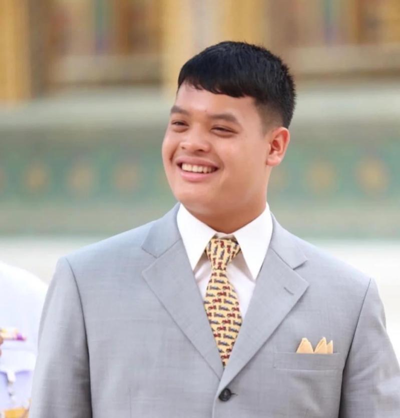 Something bad happened, the second prince who had been exiled for many ...