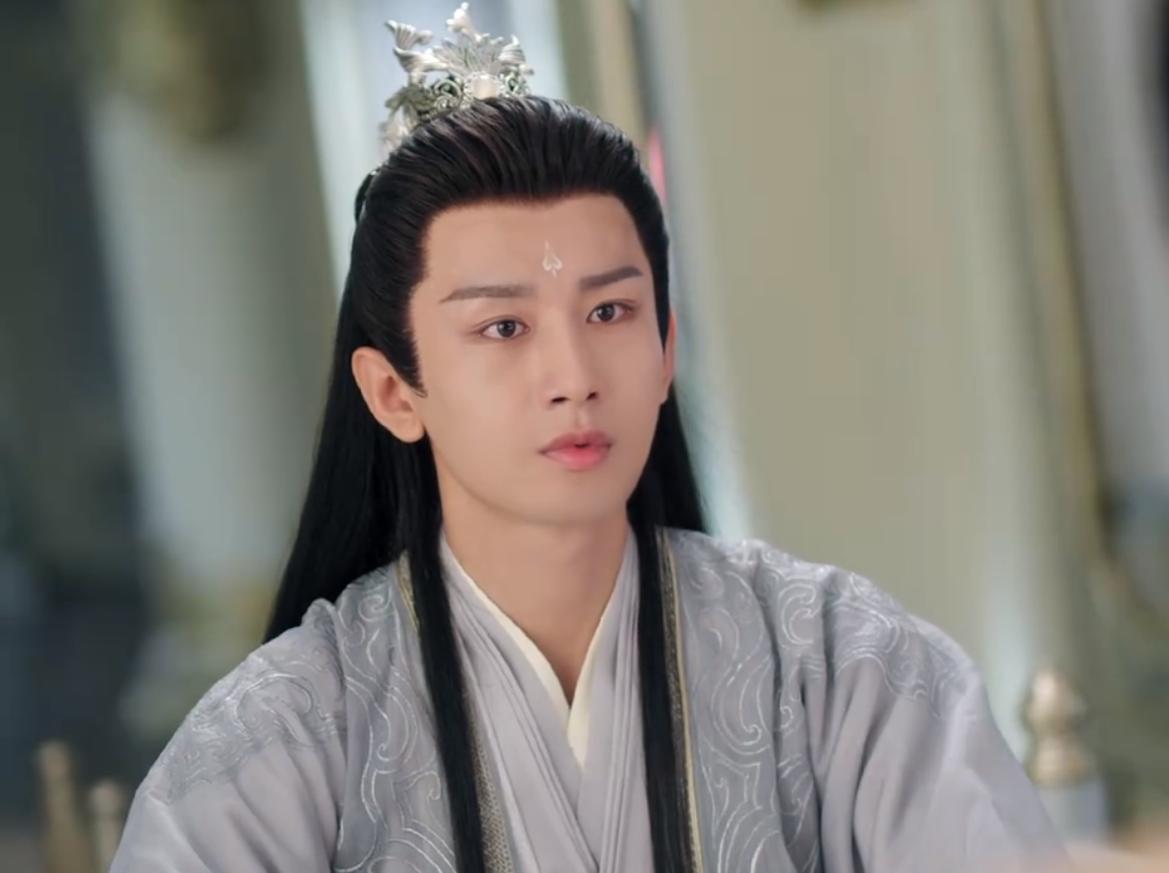 Yang Zi and Cheng Yi's "Agarwood is like crumbs" premiered, "Sifeng ...