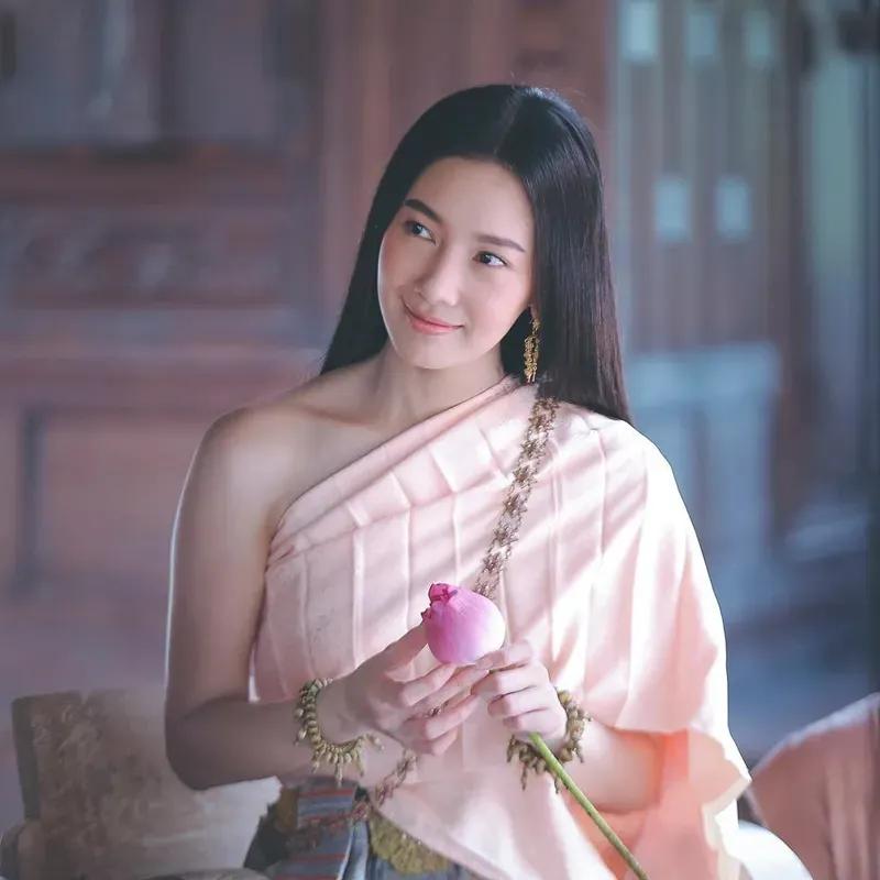 Beautiful pictures of Thai star Noon - iNEWS
