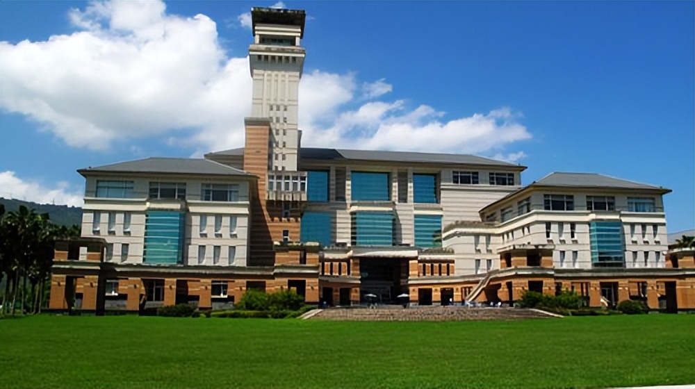 Known as the "Father of China's Semiconductors", Zhang Rujing, who has ...