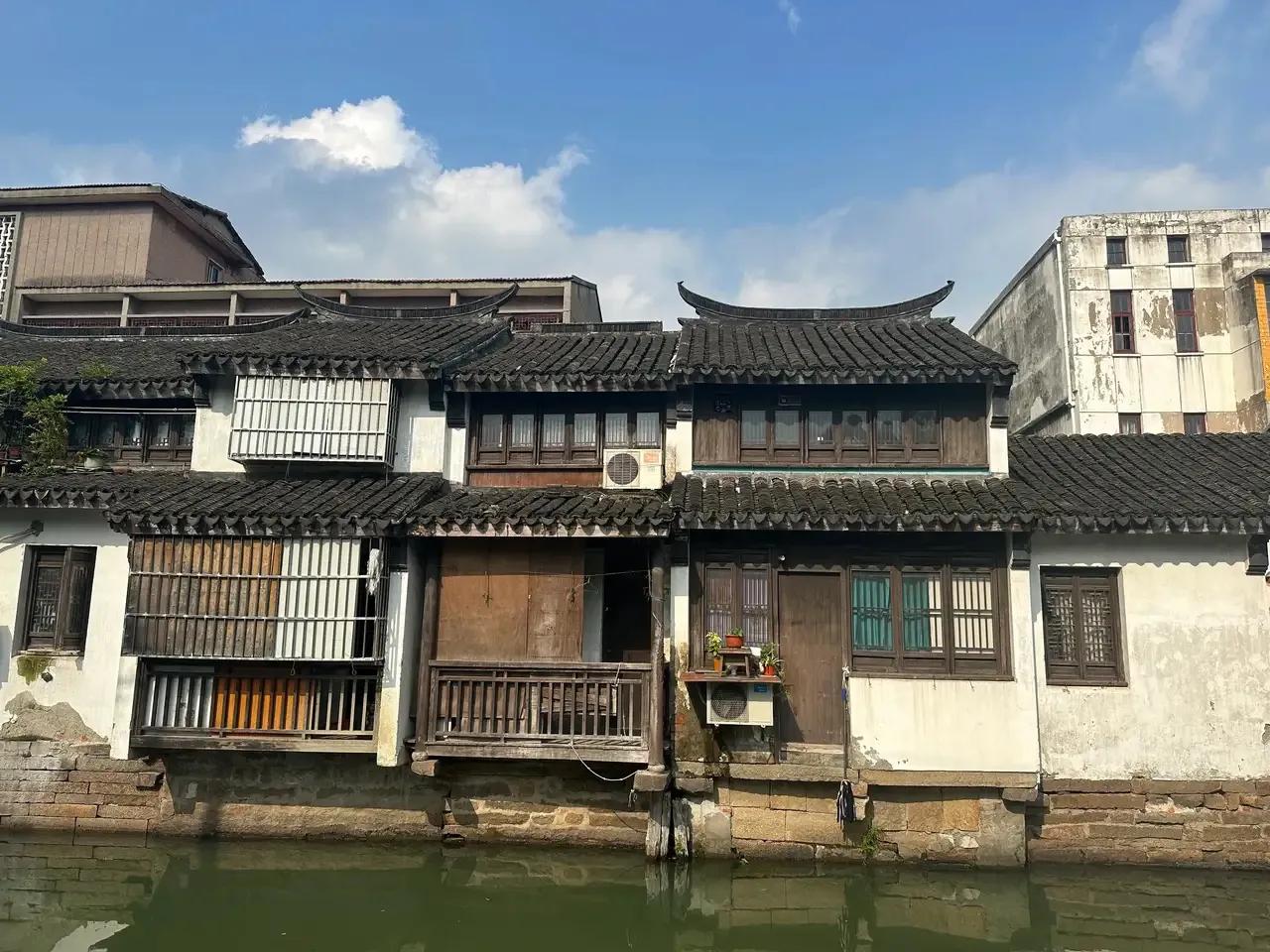 Zhengyi Ancient Town, more than 6,000 years ago, is the hometown of ...