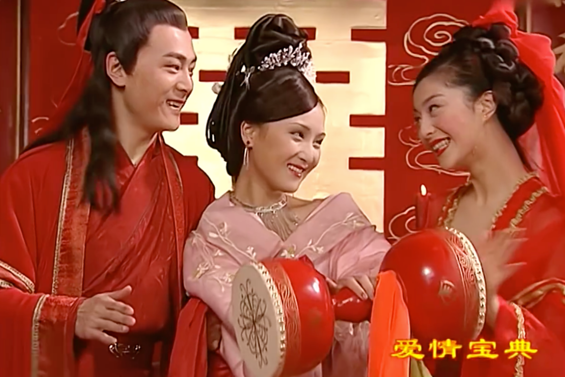 It is also the role of "Zhao Pan'er". Putting Liu Yifei and Le Jiatong ...