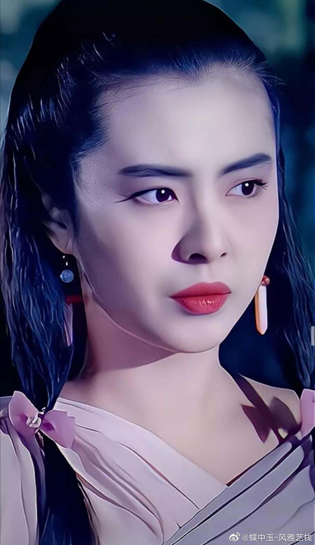 Joey Wang Costume Wallpaper - iNEWS