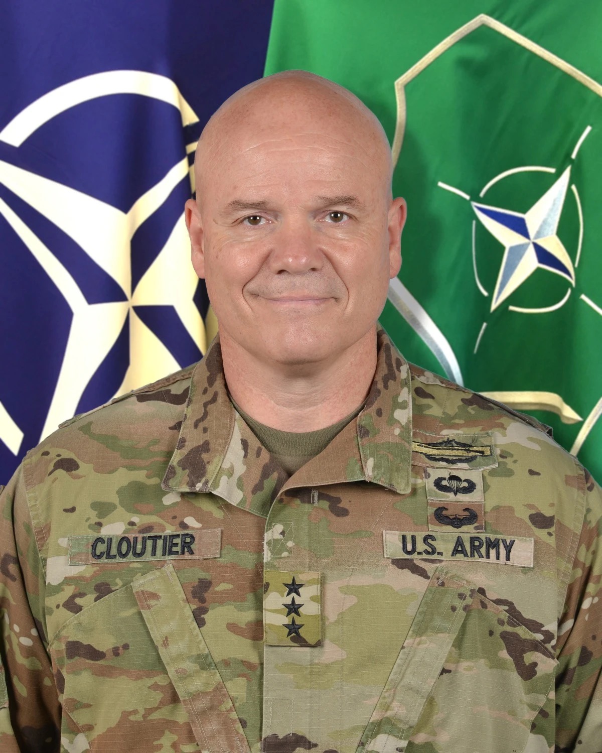 It is reported that the US Army major general was captured in Mariupol ...